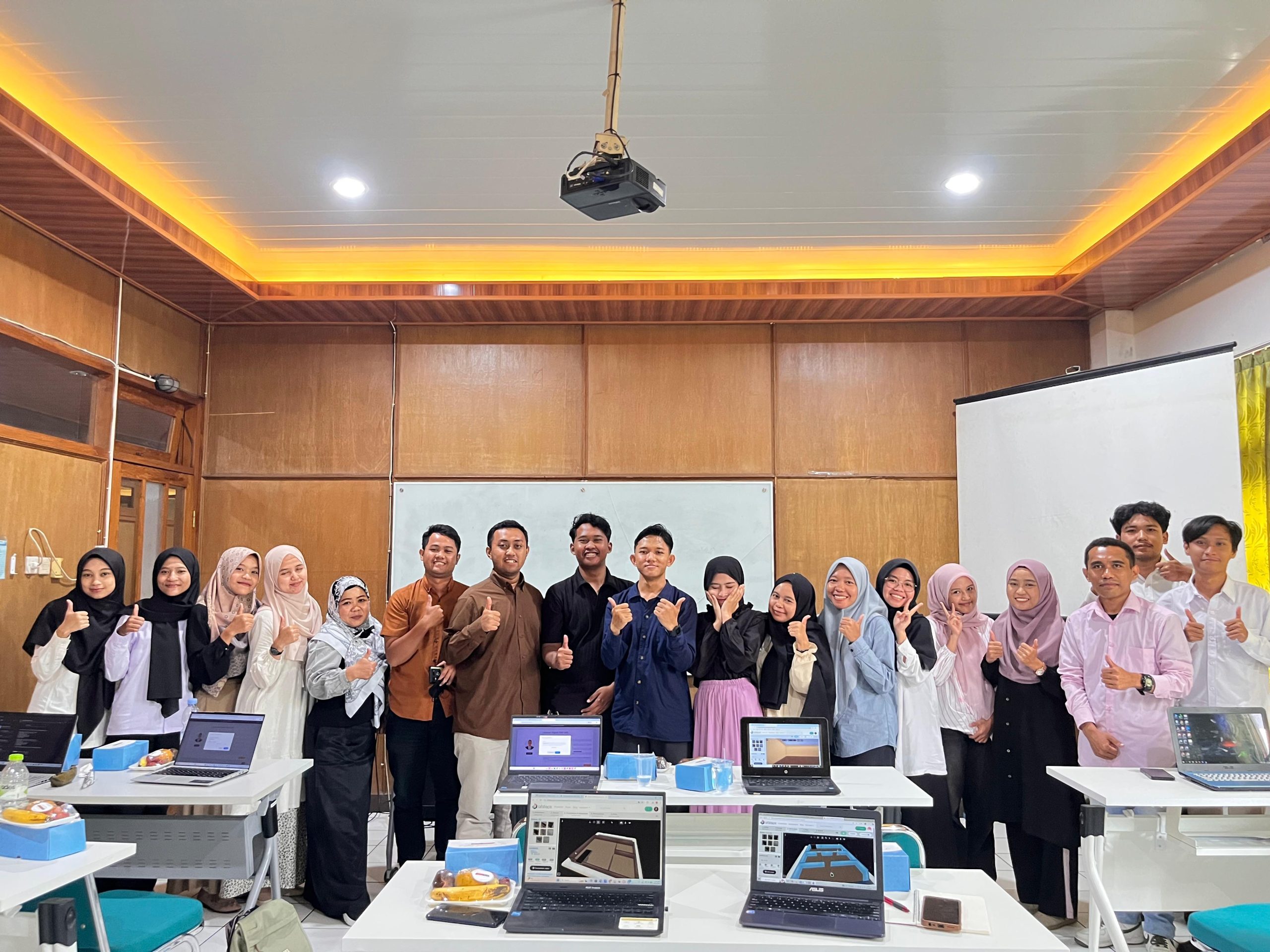 Prodi S2 Pendidikan Sains FKIP UNS Adakan Pelatihan Media Pembelajaran Lapentor – S2 Pendidikan ...